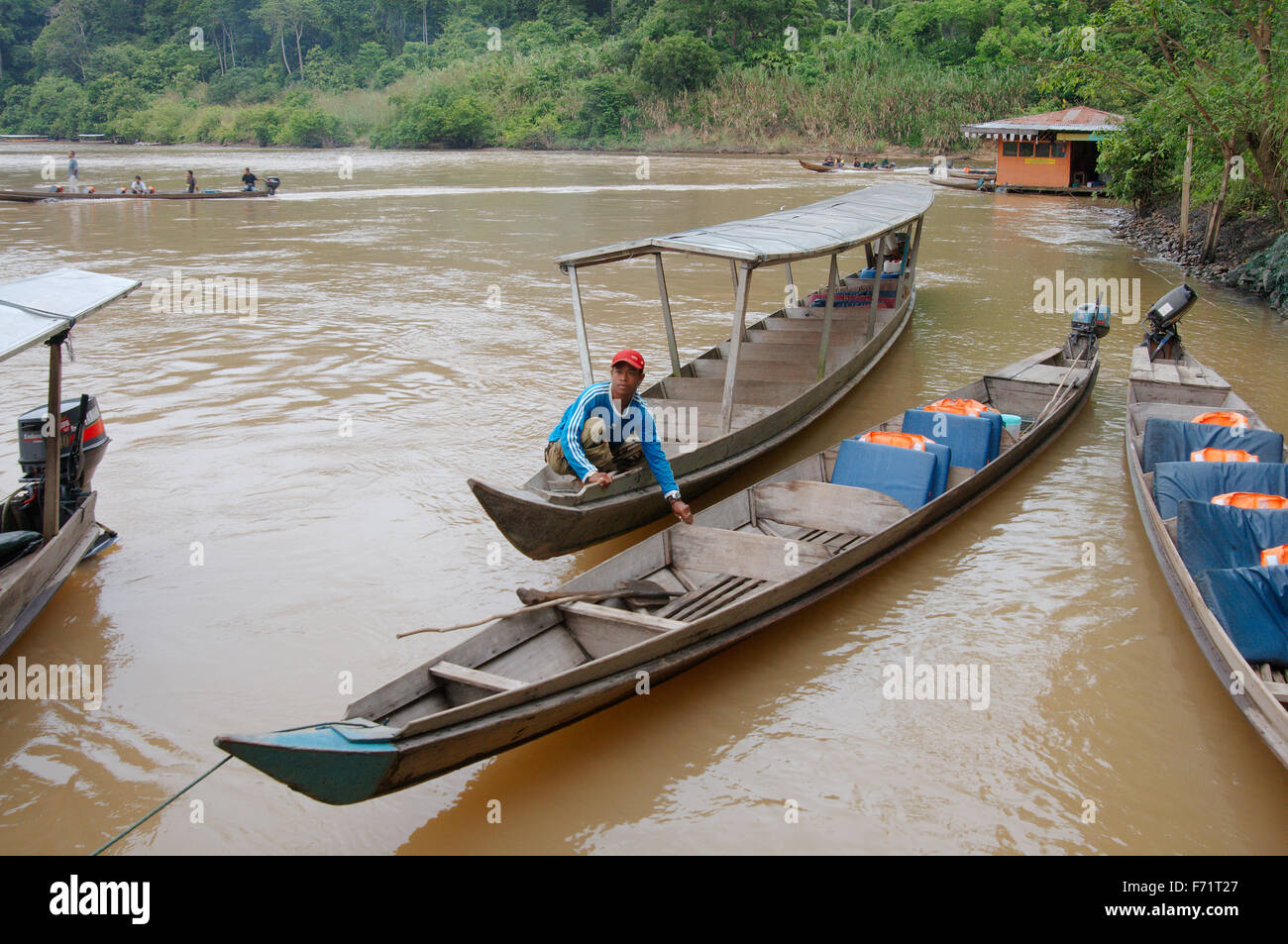 longboats on Tahan River Taman Negara National Park, Malaysia ...