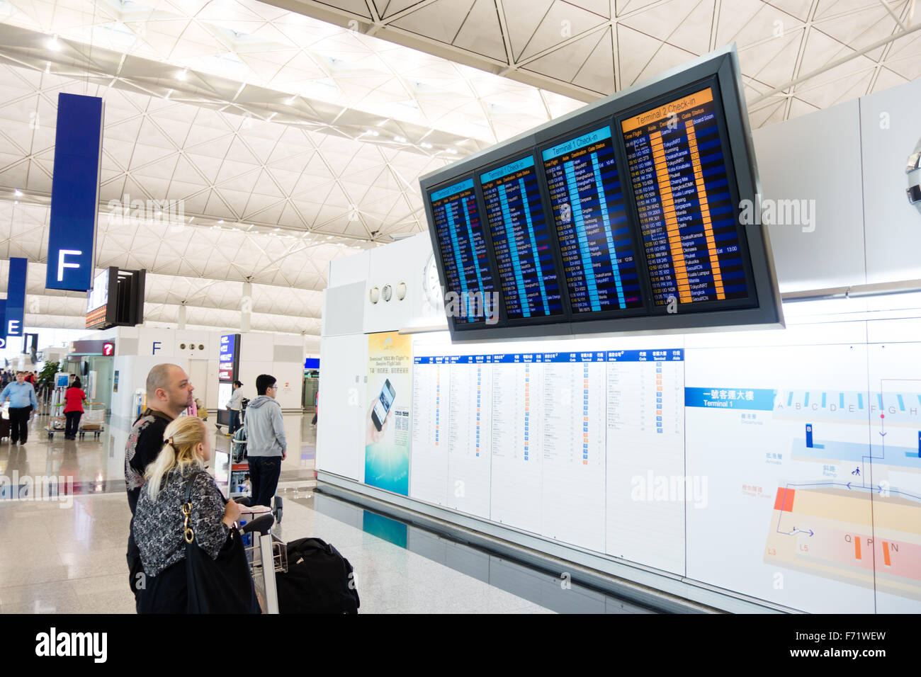 Flight information monitor hi-res stock photography and images - Alamy