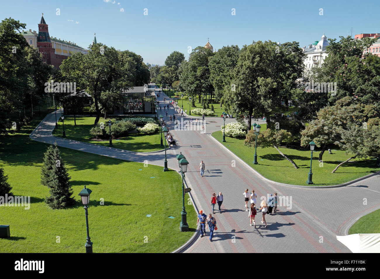 Alexander sad beside kremlin moscow hi-res stock photography and images ...