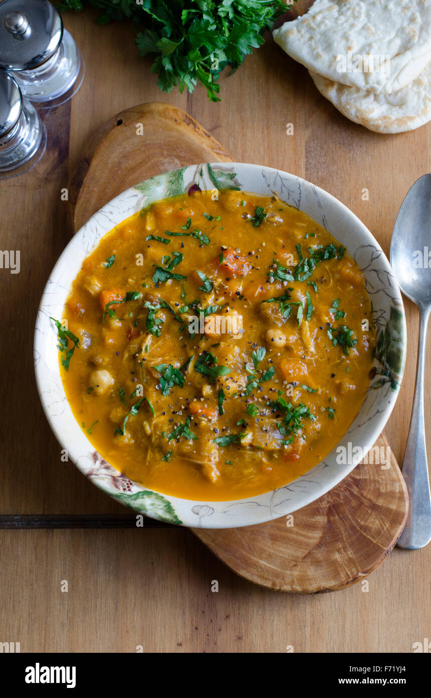 Moroccan chicken soup Stock Photo - Alamy