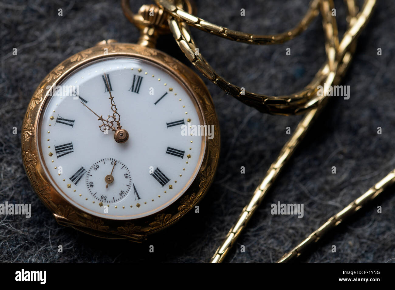 Gold article hi-res stock photography and images - Alamy