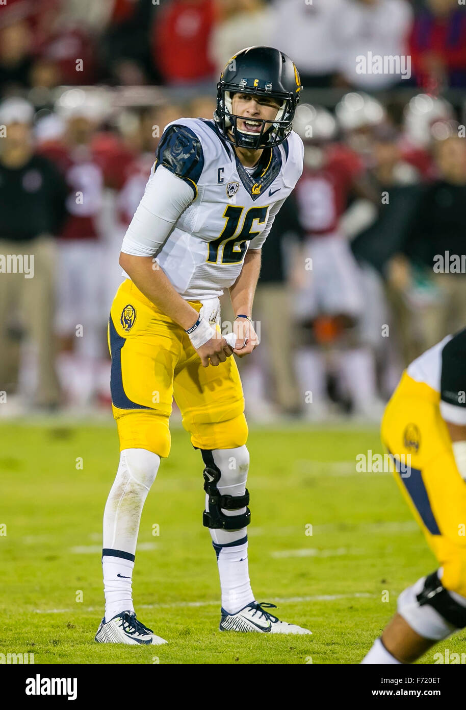 Palo Alto, CA. 21st Nov, 2015. California Golden Bears quarterback ...
