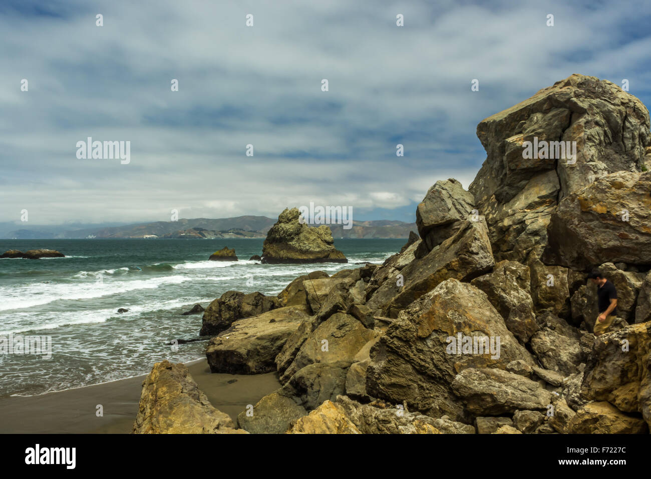 Ocean waves large rocks sand hi-res stock photography and images - Alamy