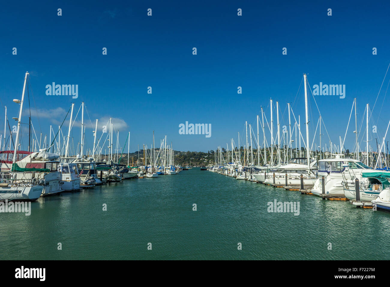 Boat marina hi-res stock photography and images - Alamy