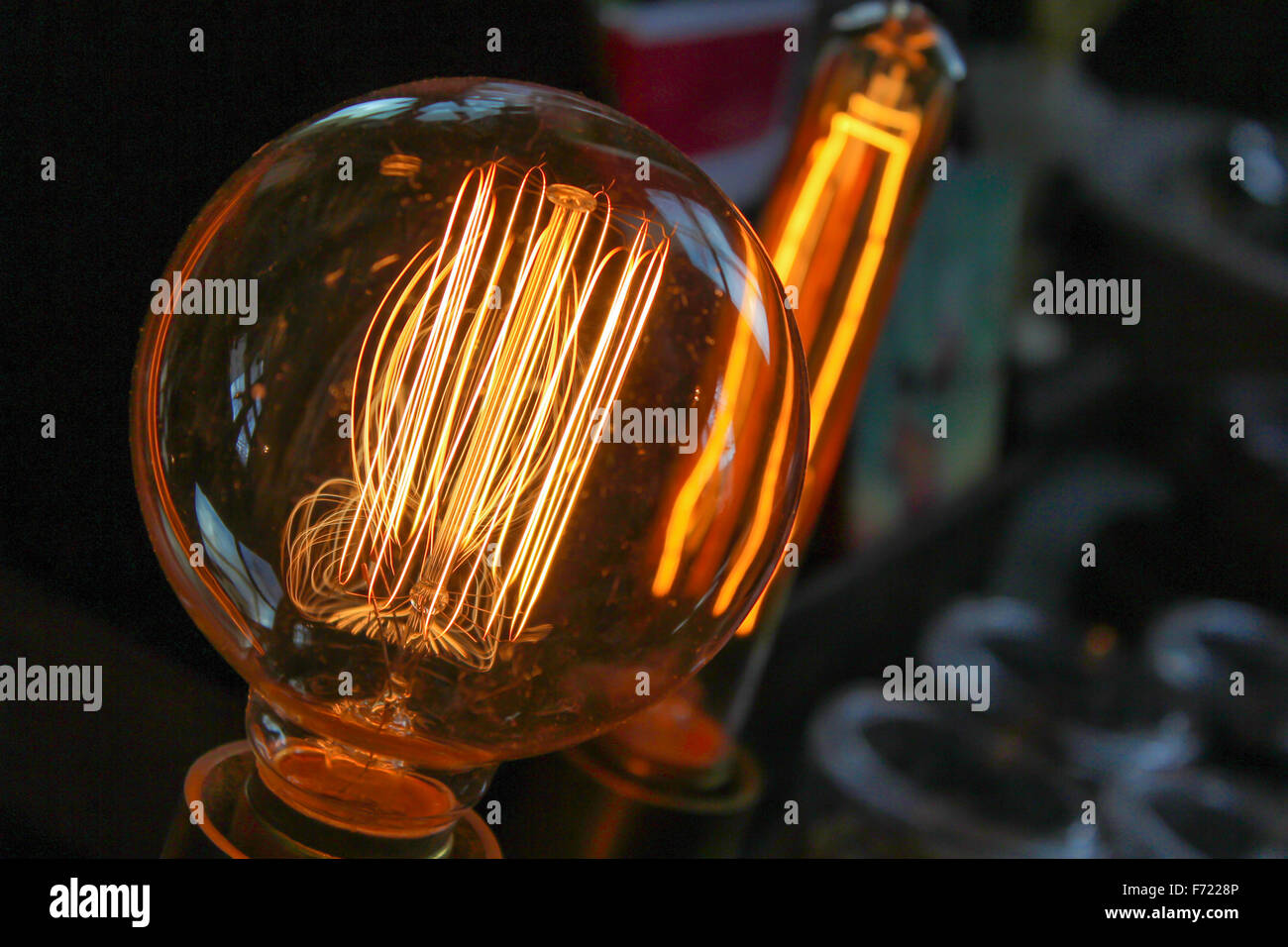 Light bulbs from antique store hi-res stock photography and images - Alamy