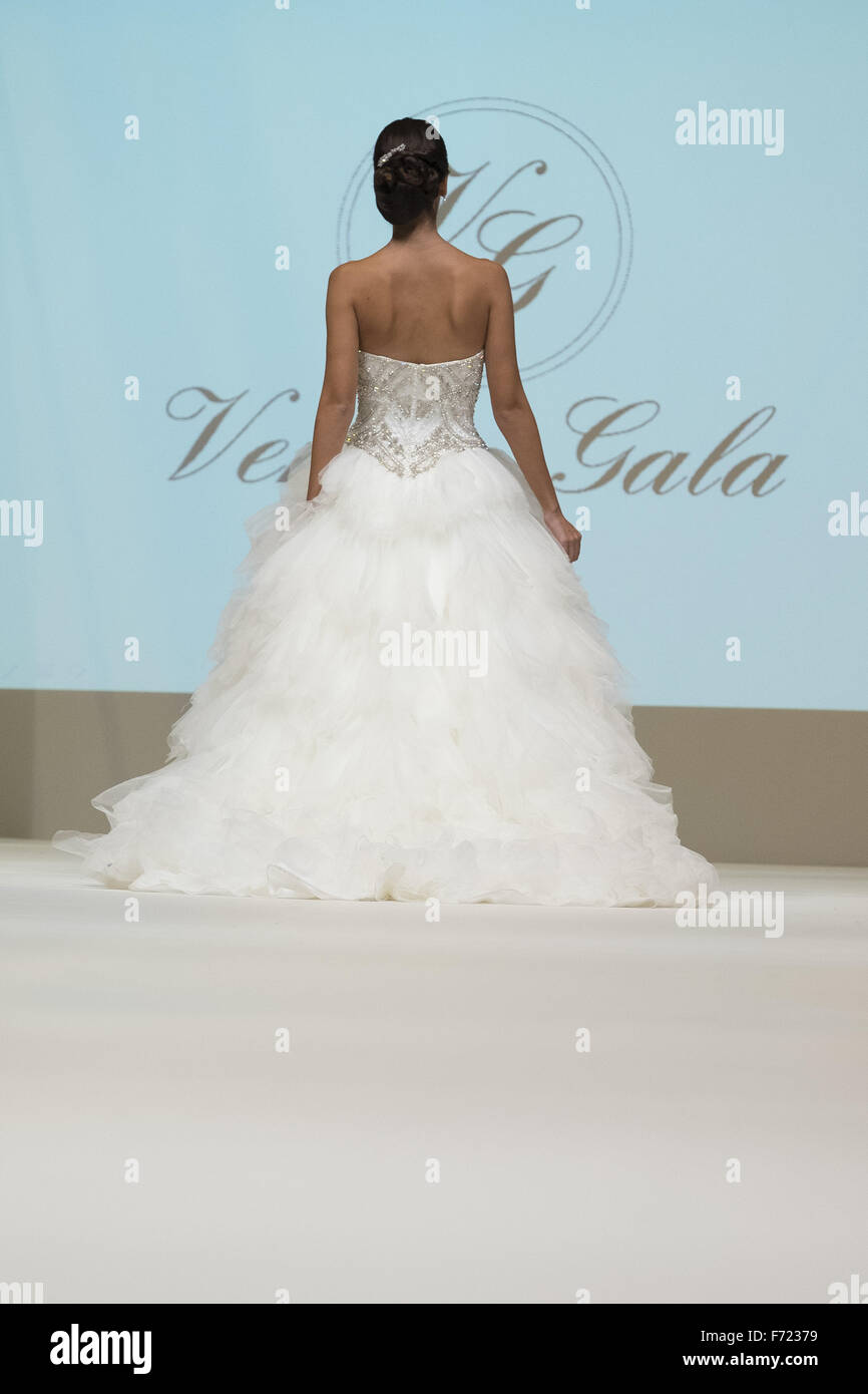 Bridal Fashion Week Madrid - Vertize Gala - Catwalk Where: Madrid ...