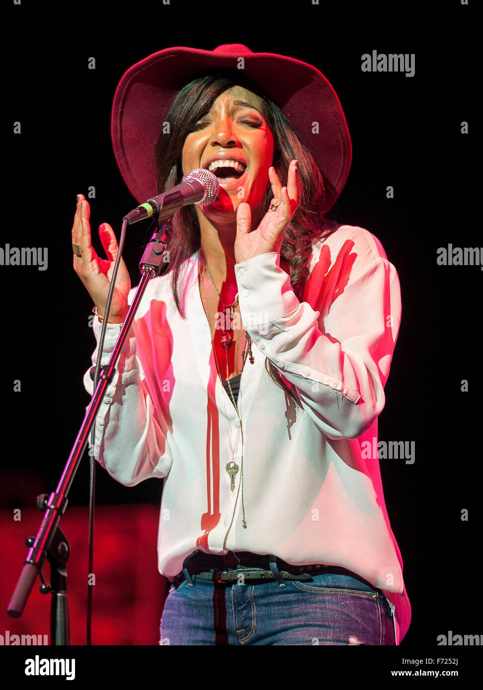 Mickey guyton 0613 jpg hi-res stock photography and images - Alamy