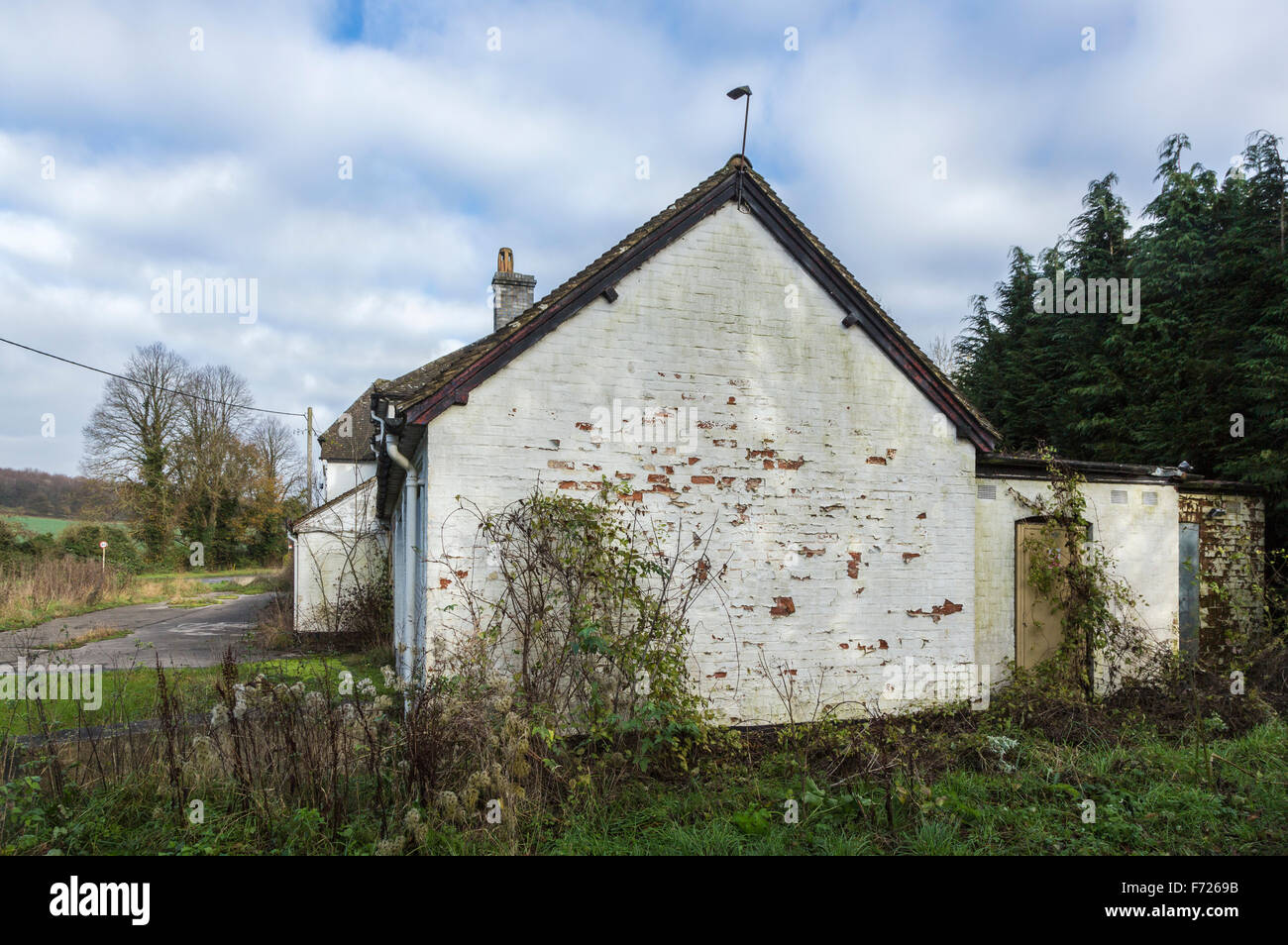 Flank wall hi-res stock photography and images - Alamy