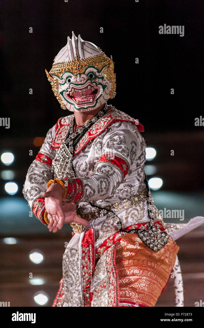 London, UK. 23 November 2015. A traditional dancer performs as Hanuman ...