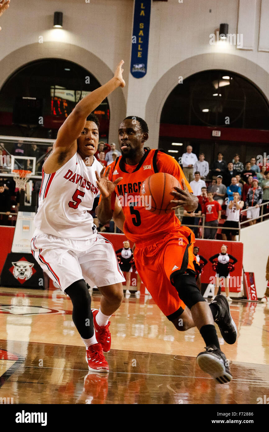 Davidson, NC, USA. 23rd Nov, 2015. Jestin Lewis (5) of the Mercer Bears ...