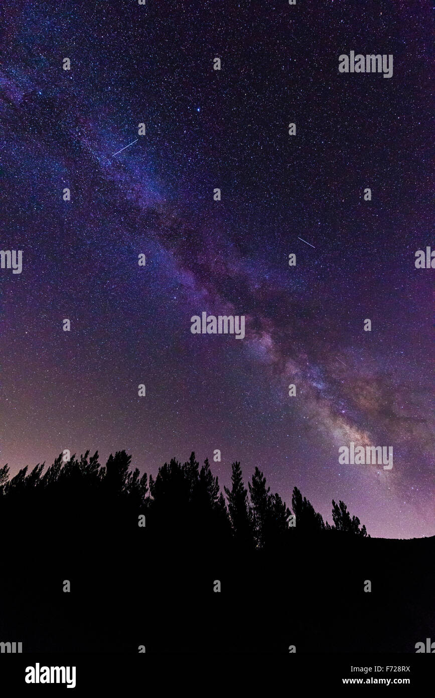 The Milky Way and Perseid meteor over Rose Valley, Los Padres National ...