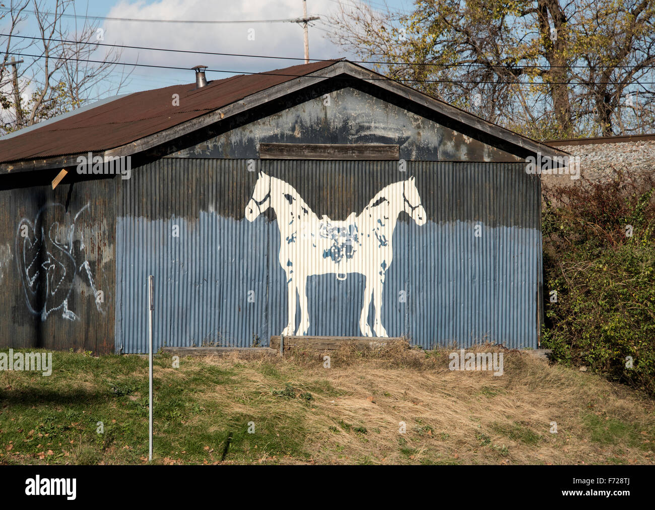 Artistic wall hi-res stock photography and images - Alamy