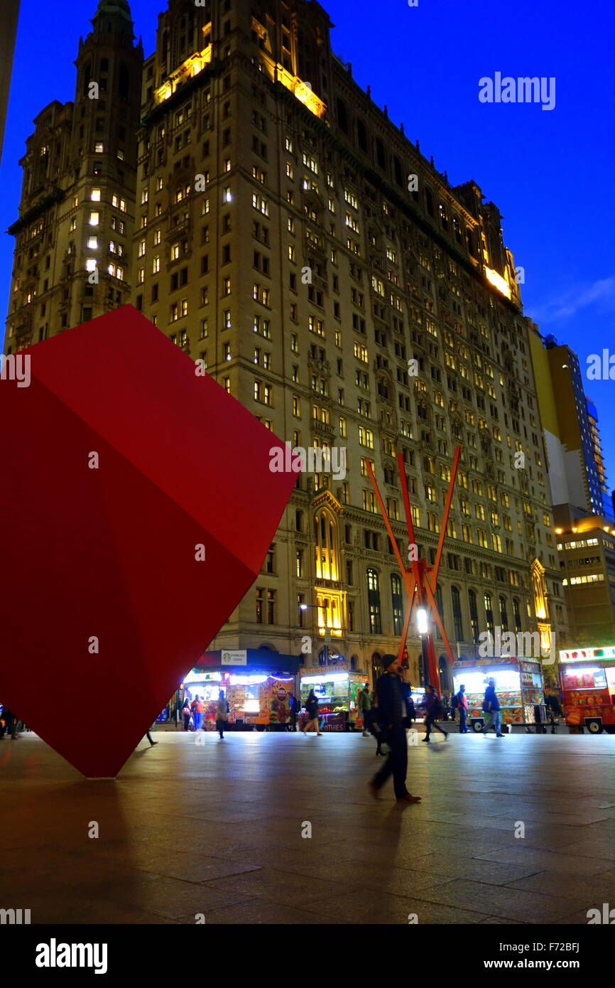 The cube architecture hi-res stock photography and images - Alamy