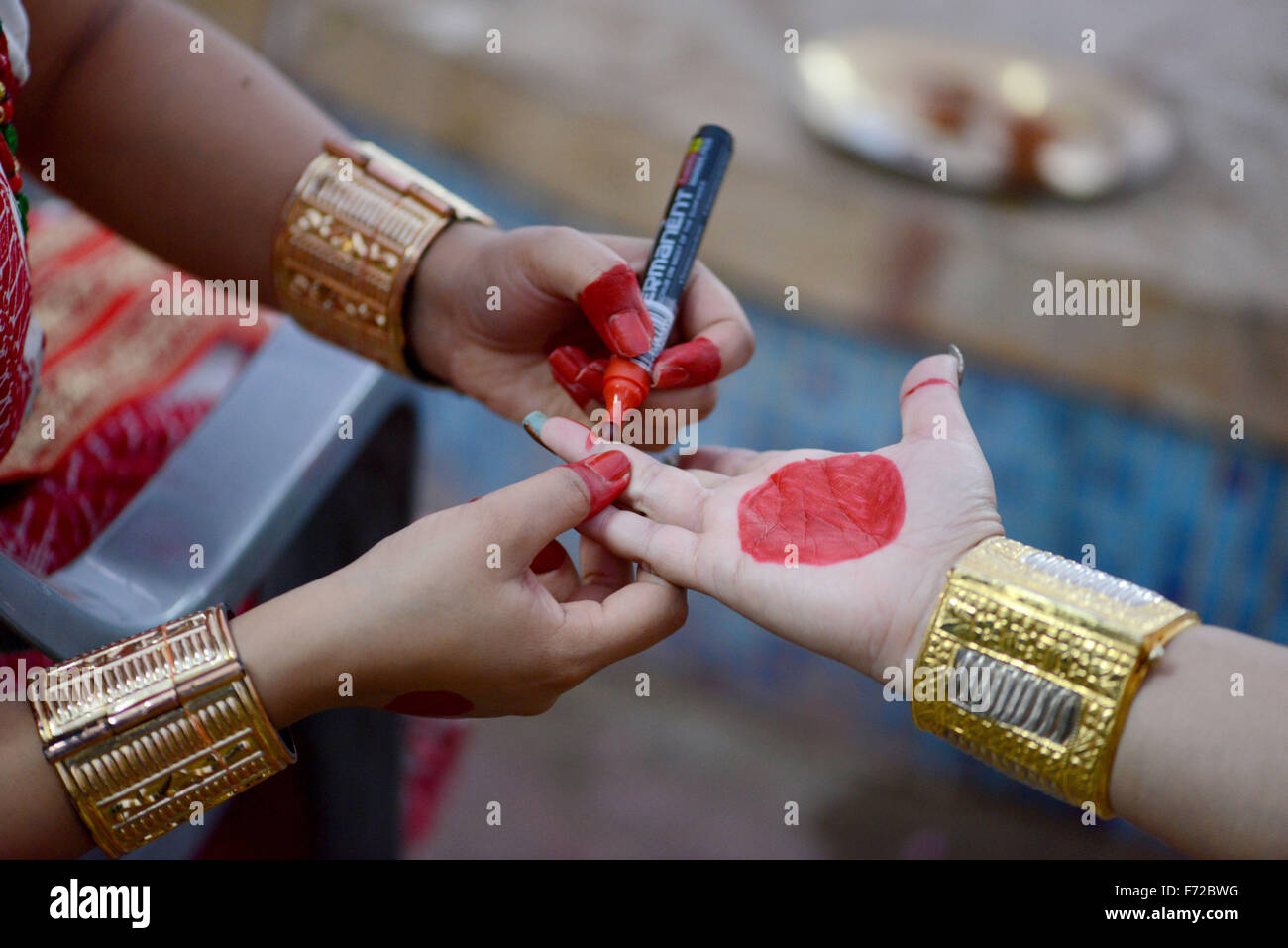 Indian dancer hands hi-res stock photography and images - Alamy