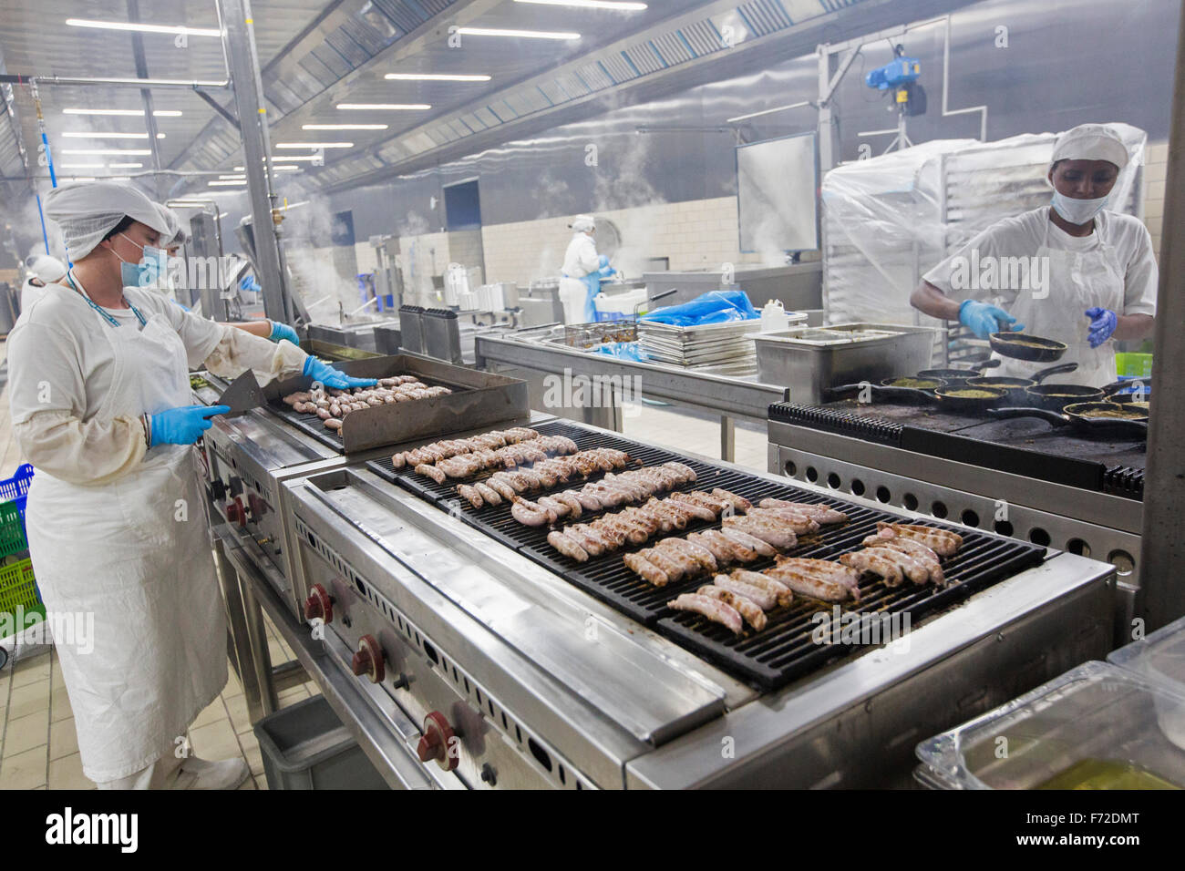 Industrial cooking pots hi-res stock photography and images - Alamy