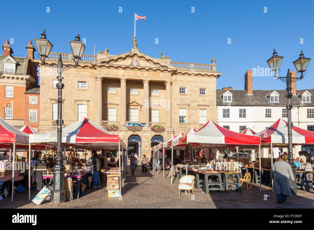 Market place newark on trent newark nottinghamshire hi-res stock ...