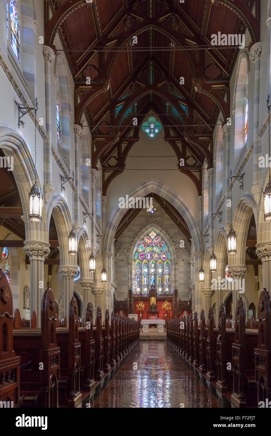 St marys church newport hi-res stock photography and images - Alamy