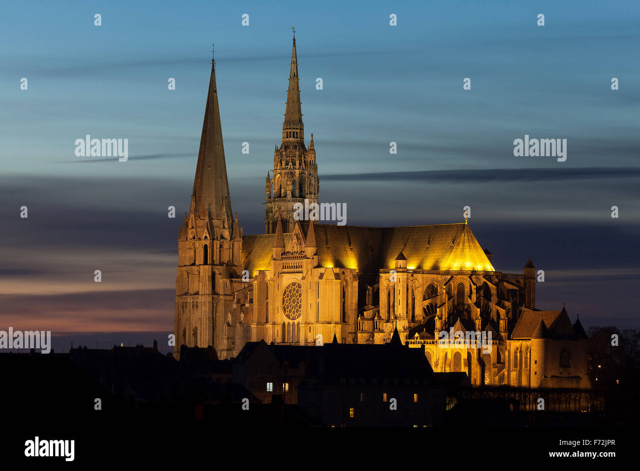 Chartres cathedral of notre dame hi-res stock photography and images ...