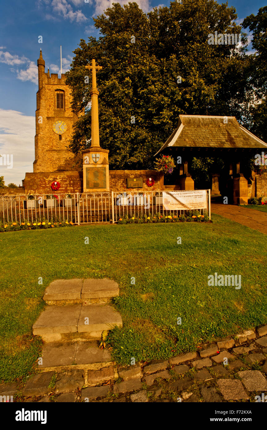 Village st edmunds church hi-res stock photography and images - Alamy