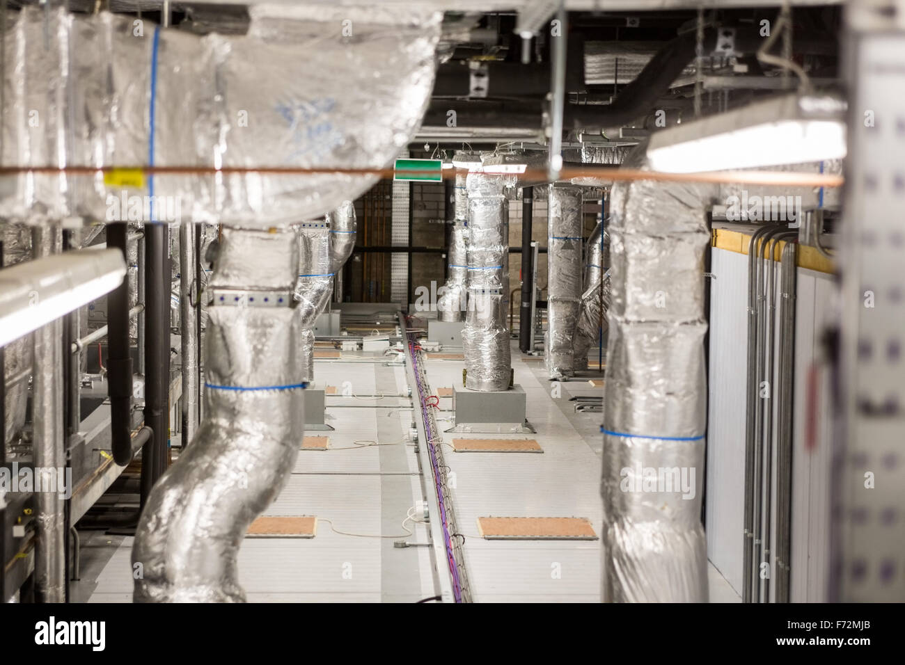 Temperature control room Stock Photo - Alamy