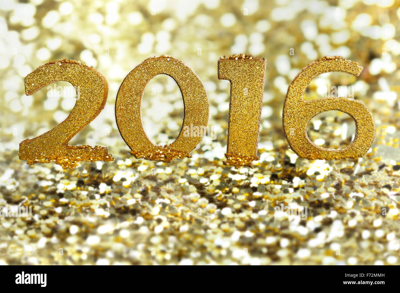 Golden figures hi-res stock photography and images - Alamy