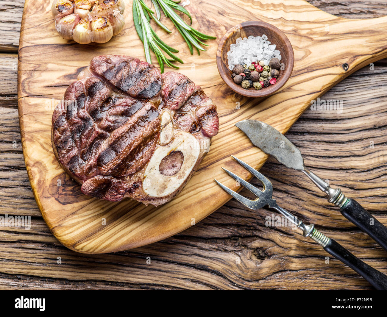 Bbq tray hi-res stock photography and images - Alamy