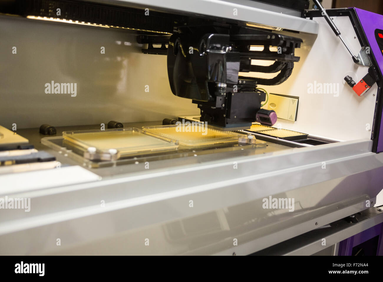 Large equipment scanning sample slide Stock Photo - Alamy