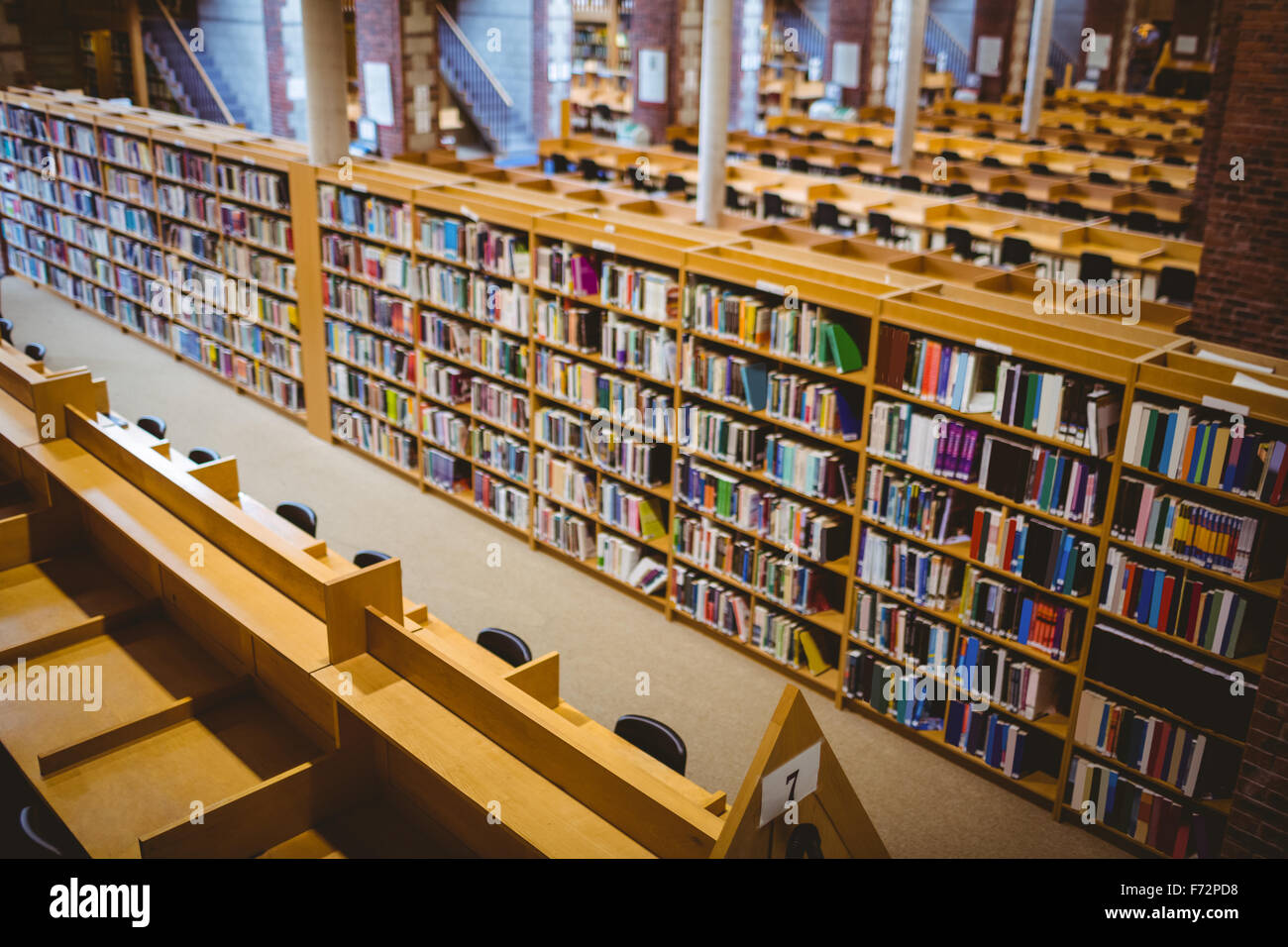 Empty library hi-res stock photography and images - Alamy