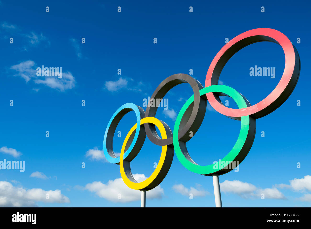 Olympic rings sky hi-res stock photography and images - Alamy