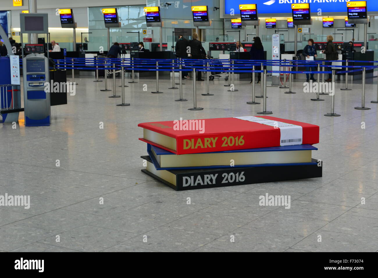 Heathrow terminal check in desks hi-res stock photography and images ...