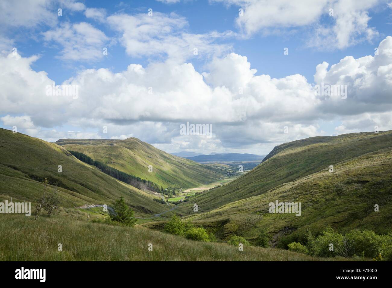 The Glengesh pass or the Glen of the Swans in Co. Donegal, Ireland ...