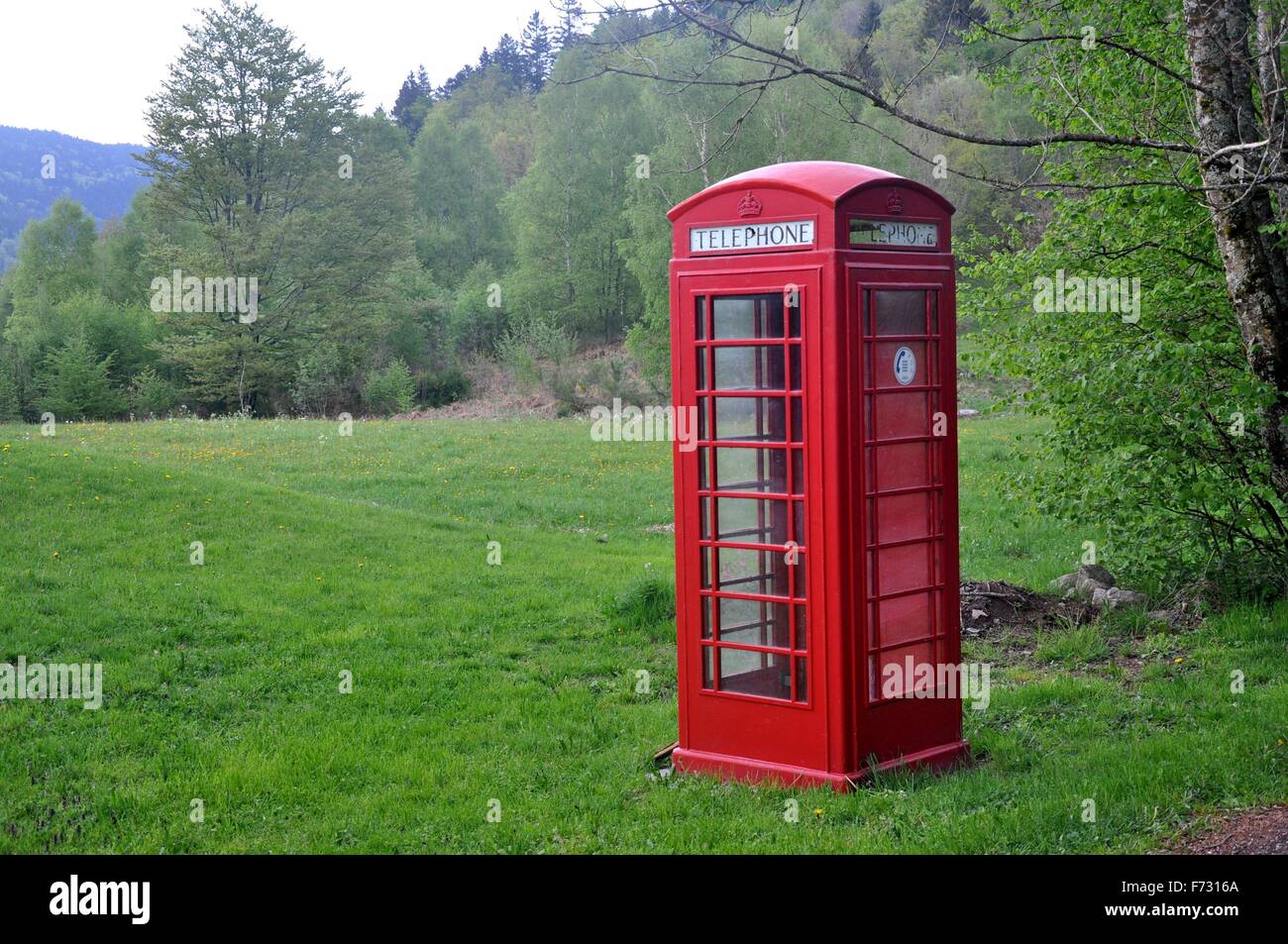 Vintage British Red Telephone Kiosk High Resolution Stock Photography ...