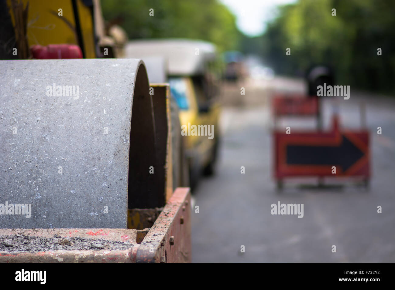 Dynamic compaction hi-res stock photography and images - Alamy