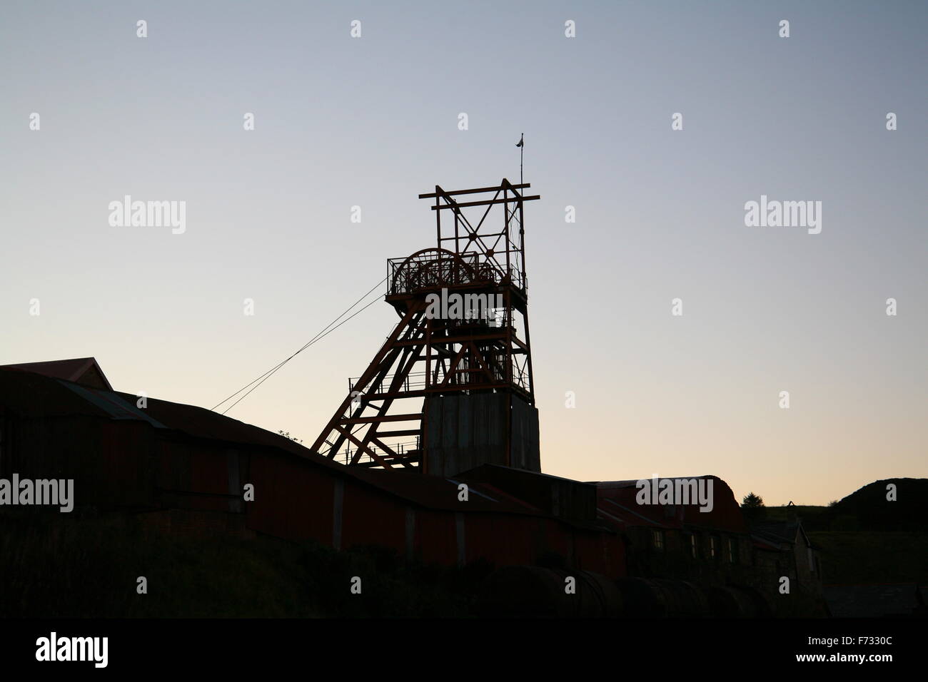 Coal mine headgear hi-res stock photography and images - Alamy