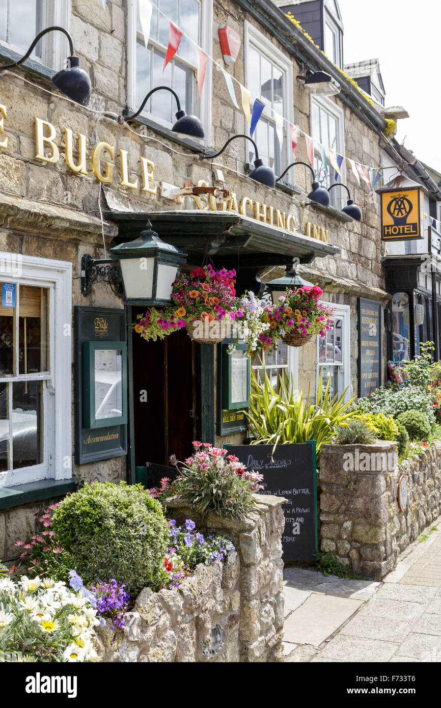 The Bugle Inn, yarmouth, busy pub on the Isle of Wight Stock Photo - Alamy