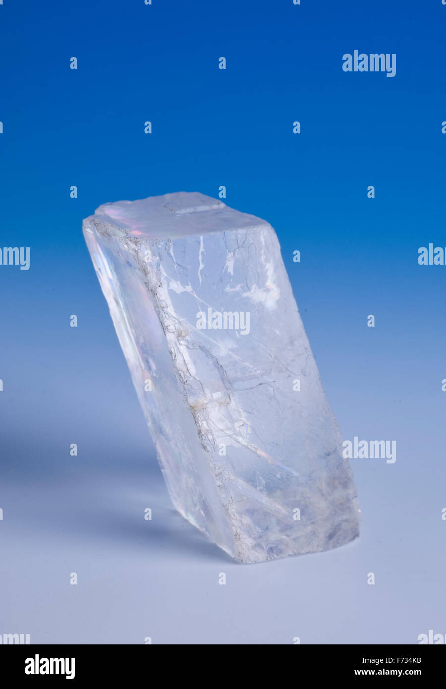Calcite refraction hi-res stock photography and images - Alamy