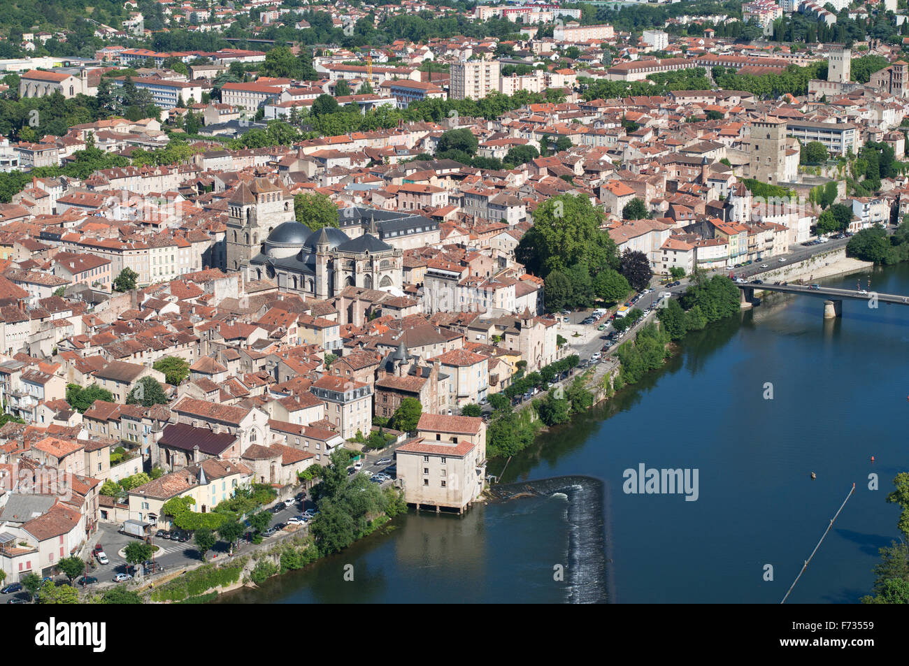 Cahors old town hi-res stock photography and images - Alamy