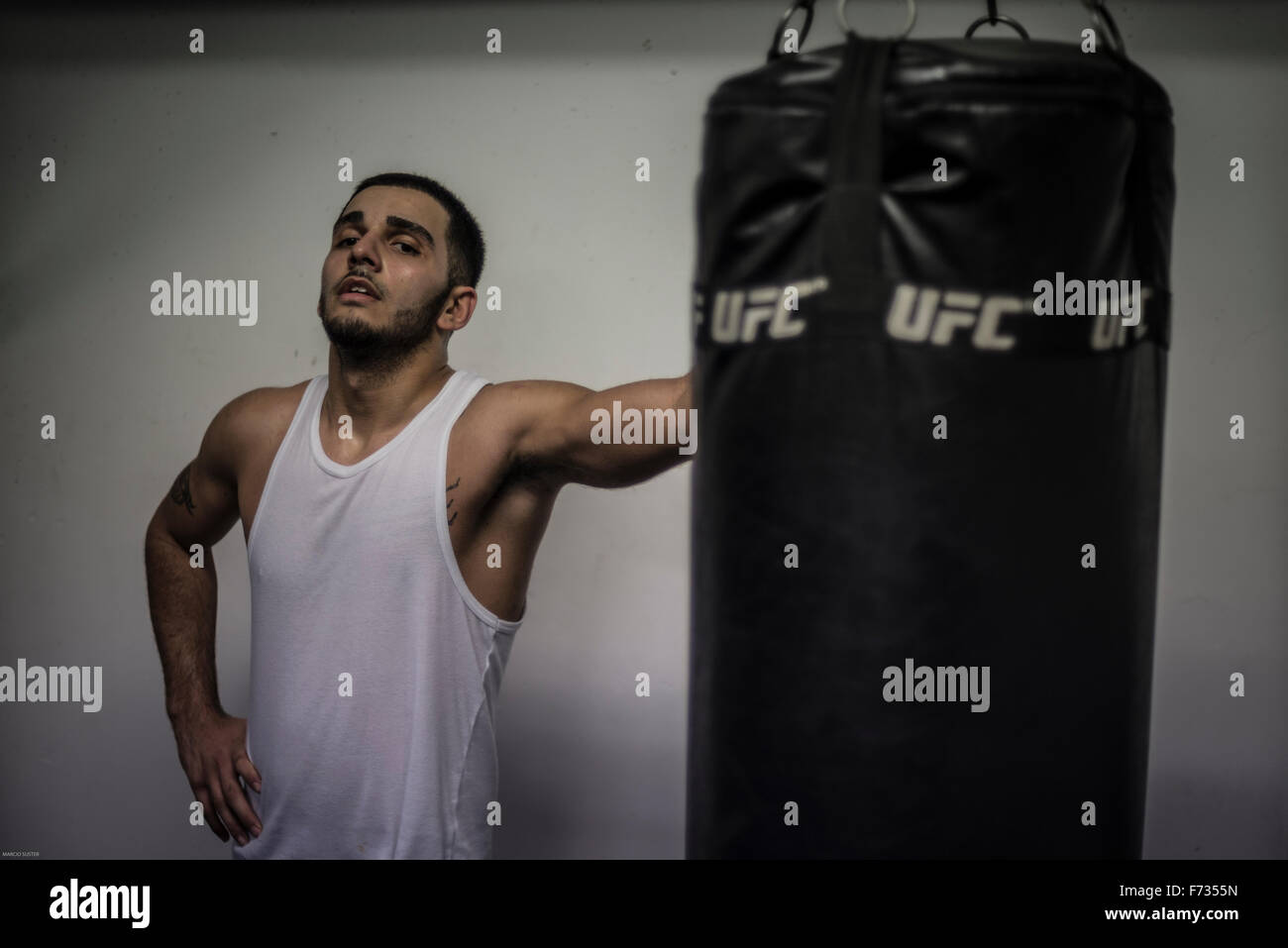 MMA fighter training Stock Photo - Alamy