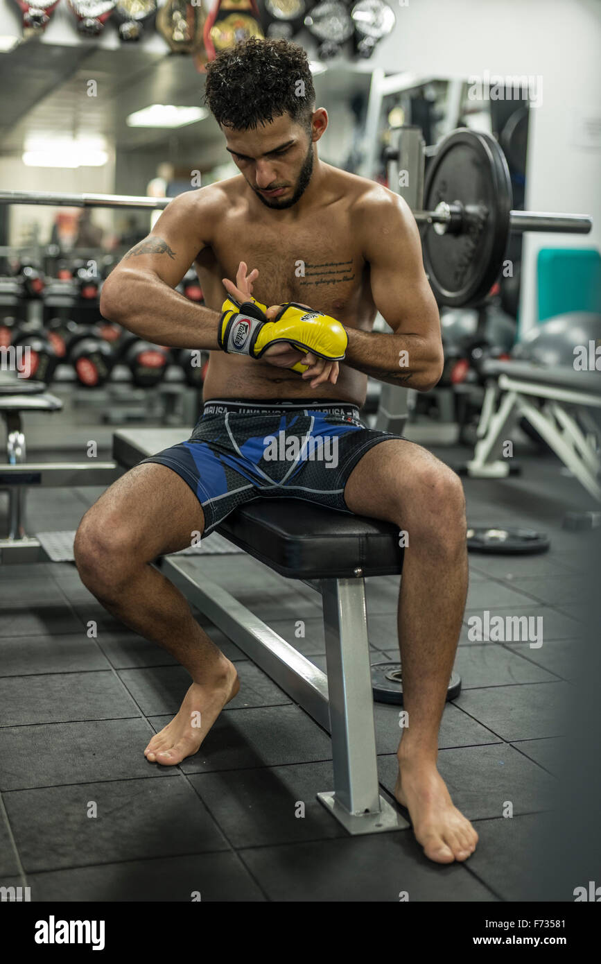 MMA fighter training Stock Photo - Alamy