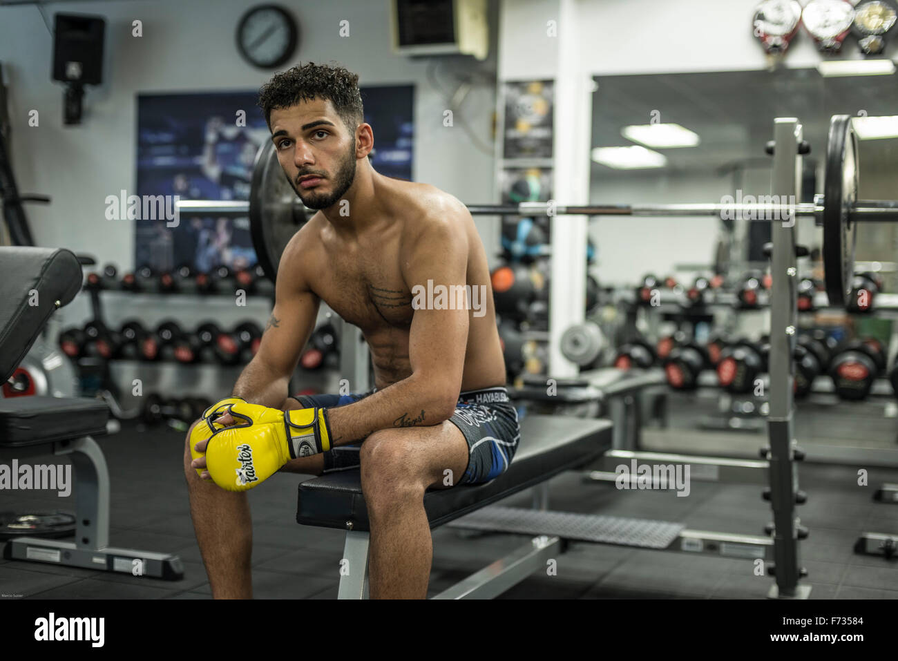 MMA fighter training Stock Photo - Alamy