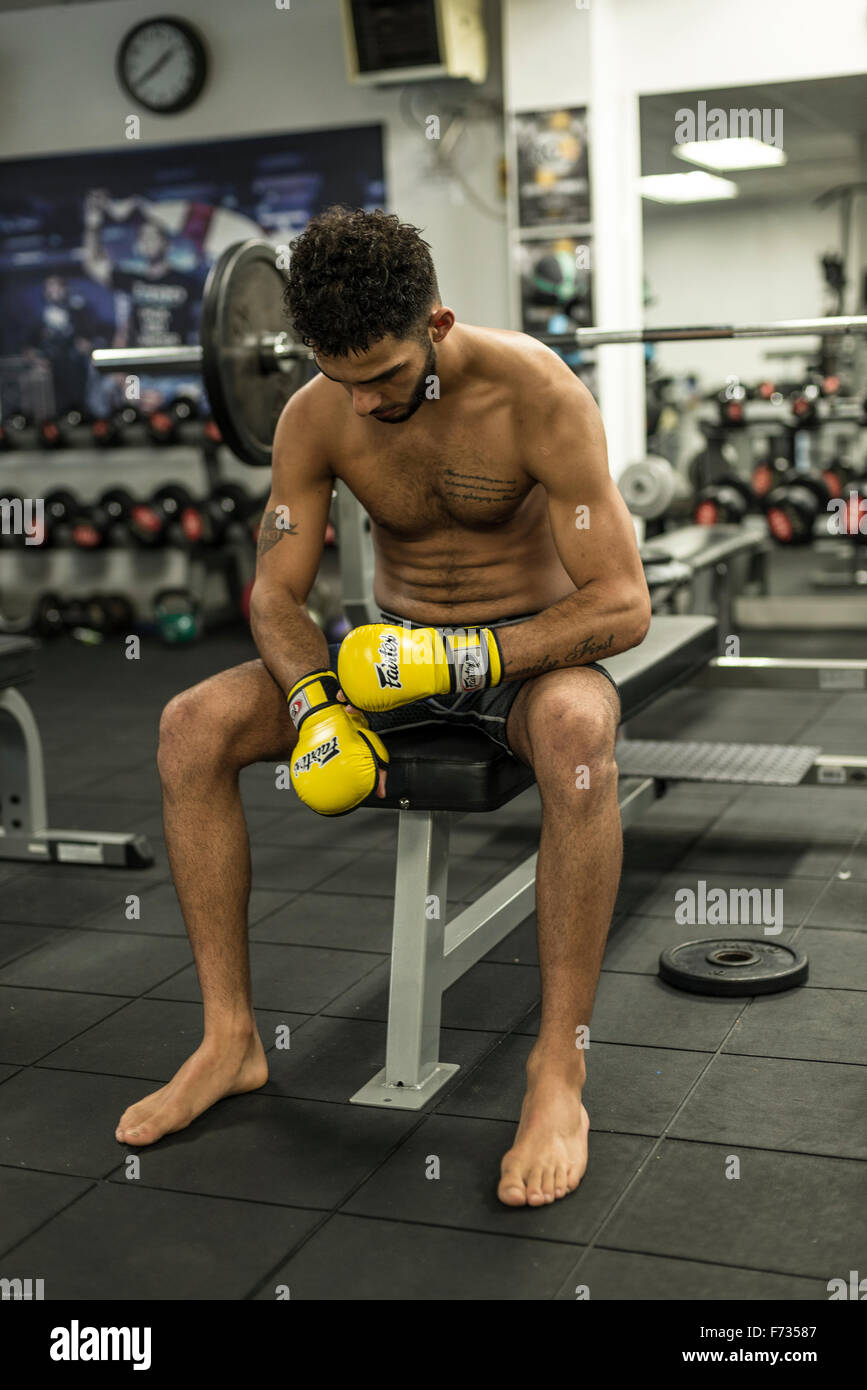 MMA fighter training Stock Photo - Alamy