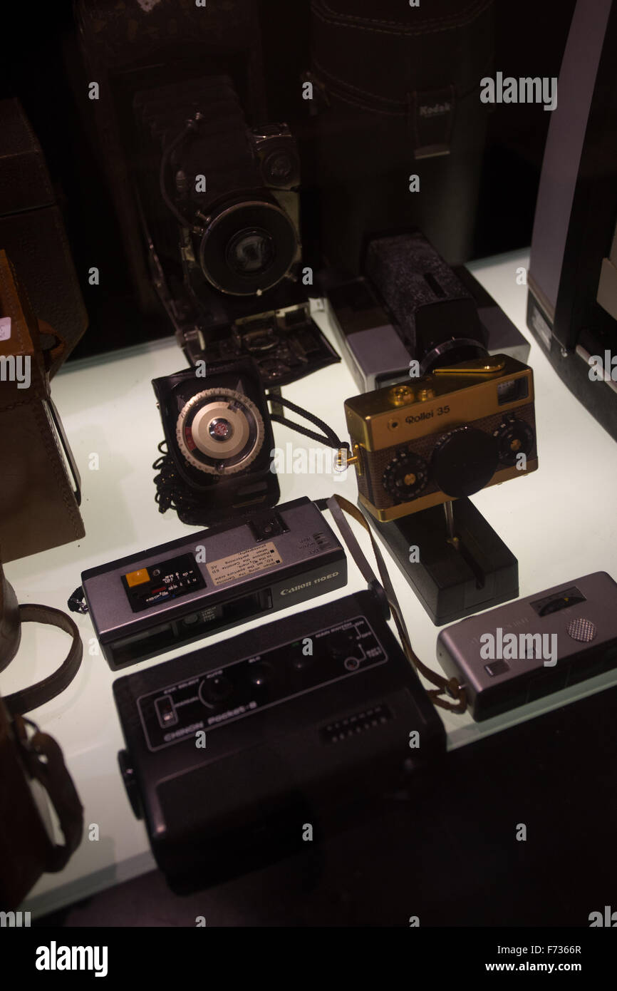 vintage camera collection Stock Photo - Alamy