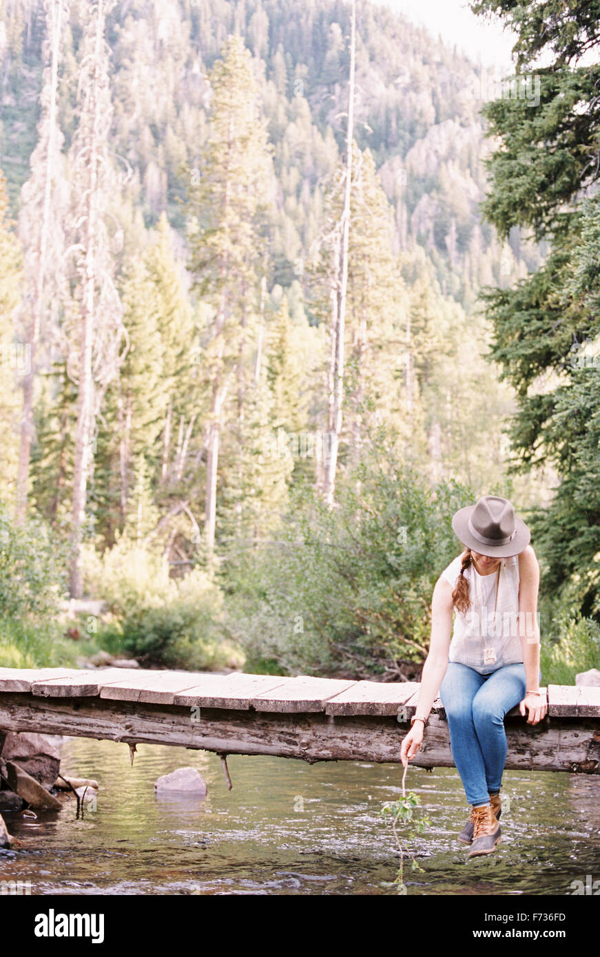 Sitting footbridge hi-res stock photography and images - Alamy