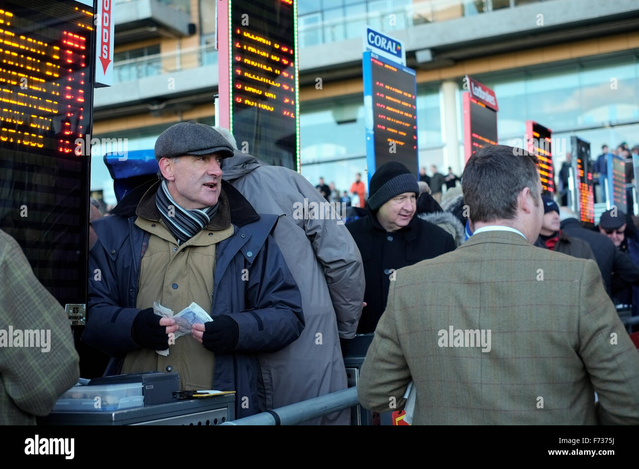 Bookies racecourse hi-res stock photography and images - Alamy