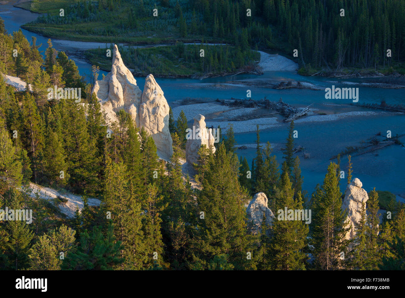 Earth pyramids / Hoodoos in the Bow Valley, Banff National Park ...