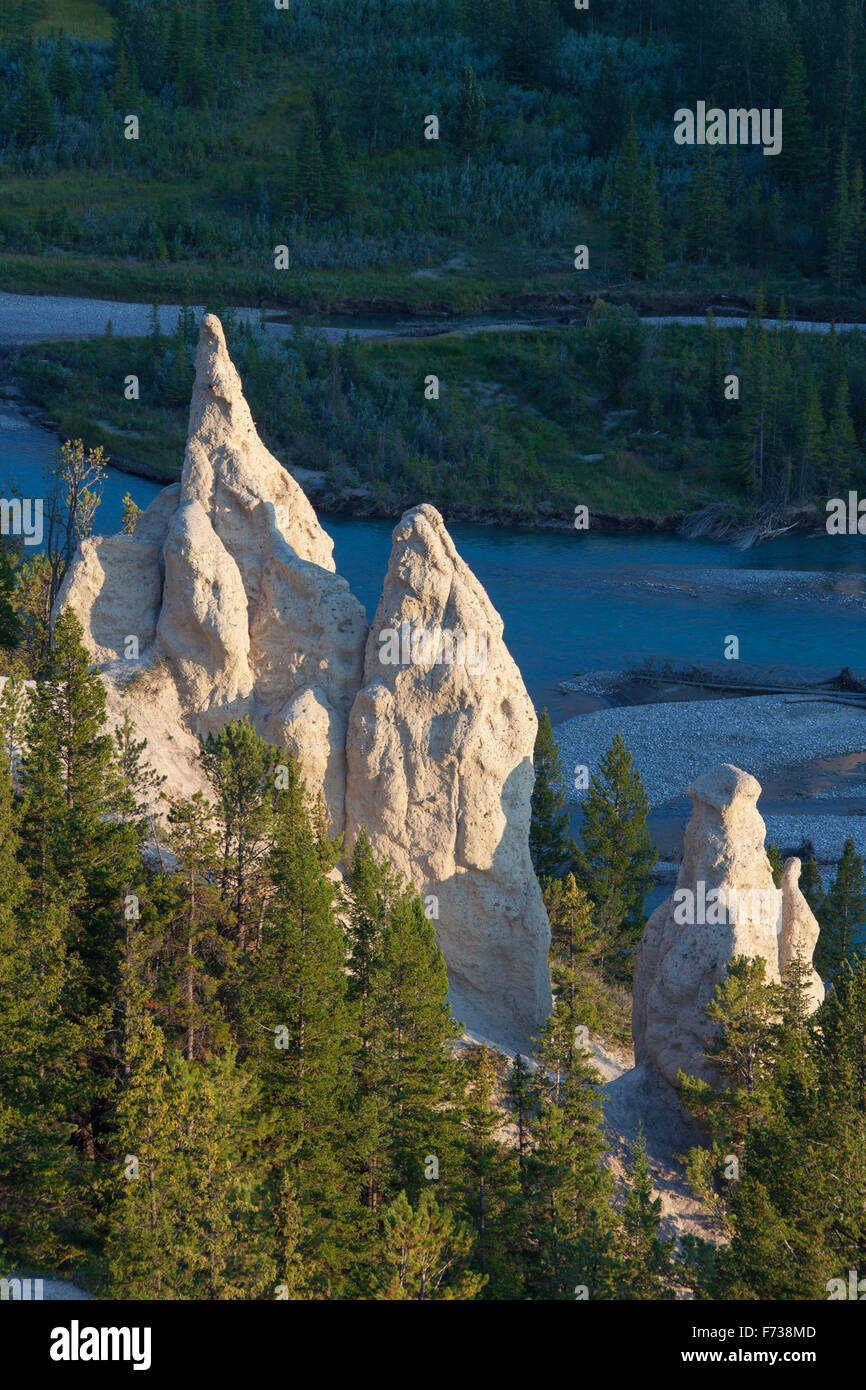 Earth pyramids / Hoodoos in the Bow Valley, Banff National Park ...