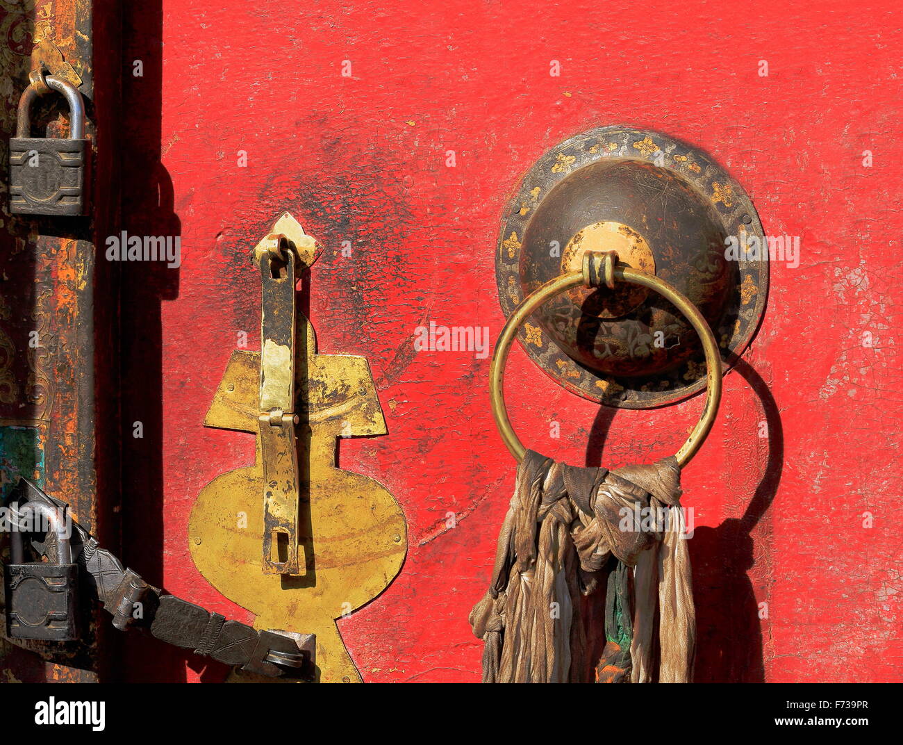 Khon konchog gyalpo hi-res stock photography and images - Alamy