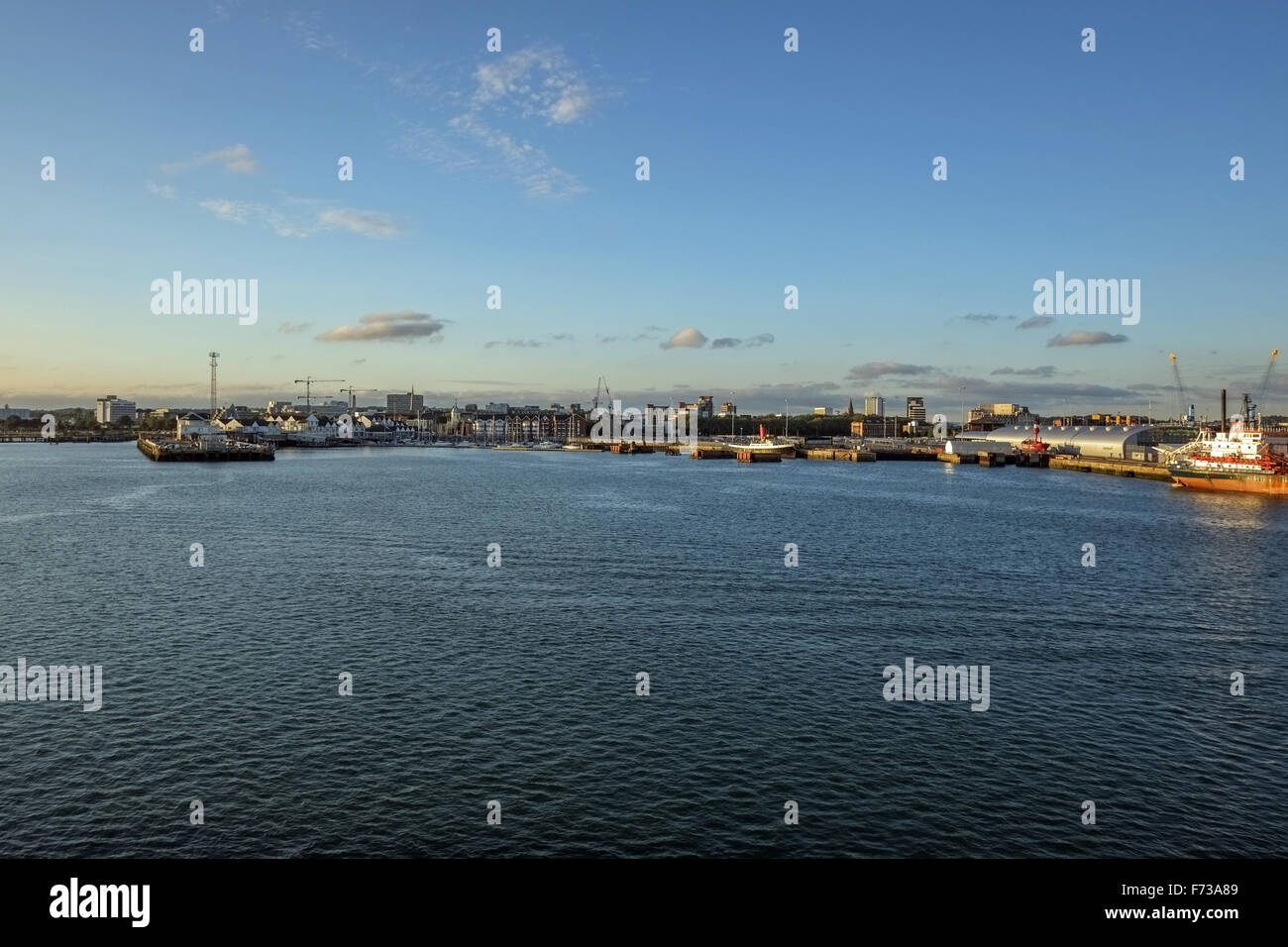 Southampton ports hi-res stock photography and images - Alamy