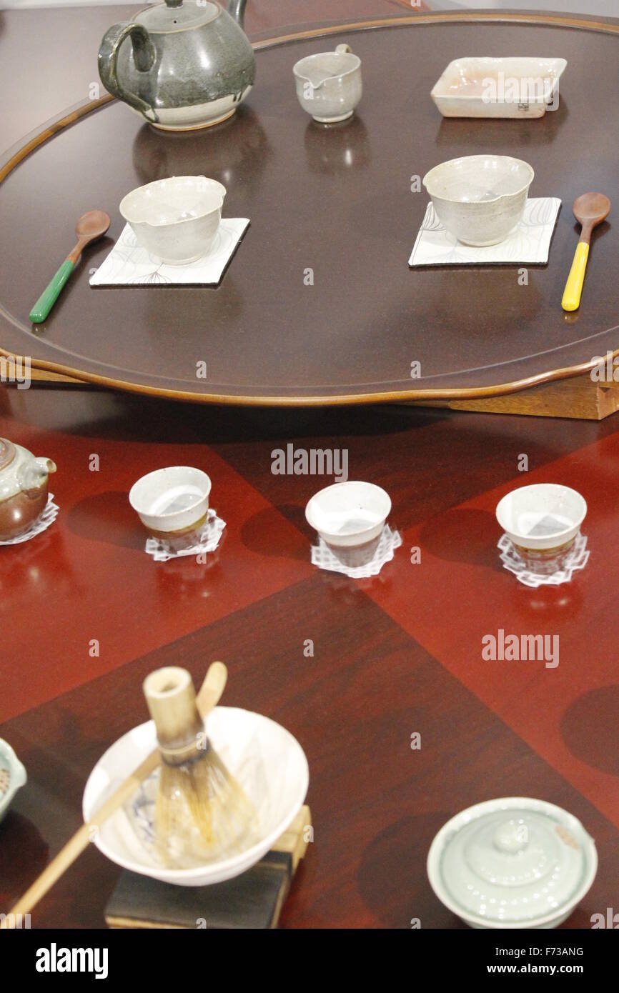 Japanese table setting hi-res stock photography and images - Alamy