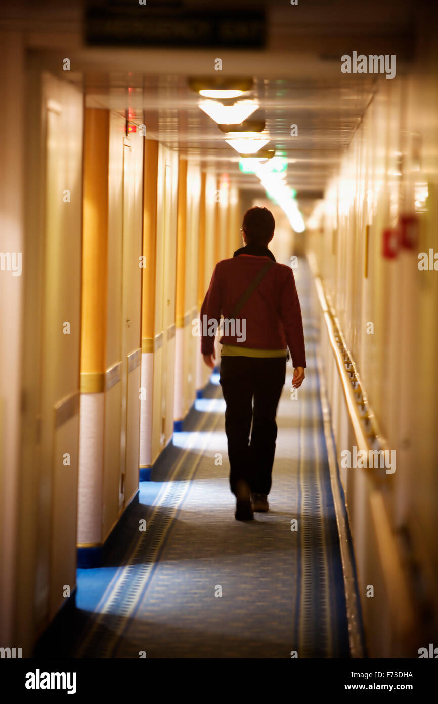 Hotel hallway hi-res stock photography and images - Alamy